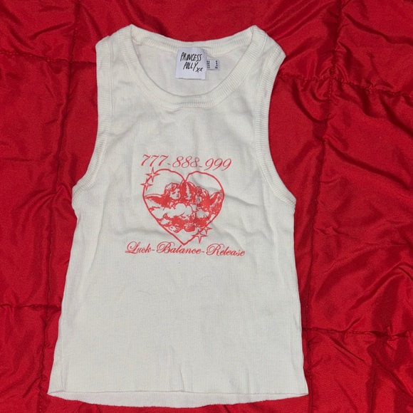 Princess Polly | Tops | Princess Polly White Top With Red Detail | Poshmark